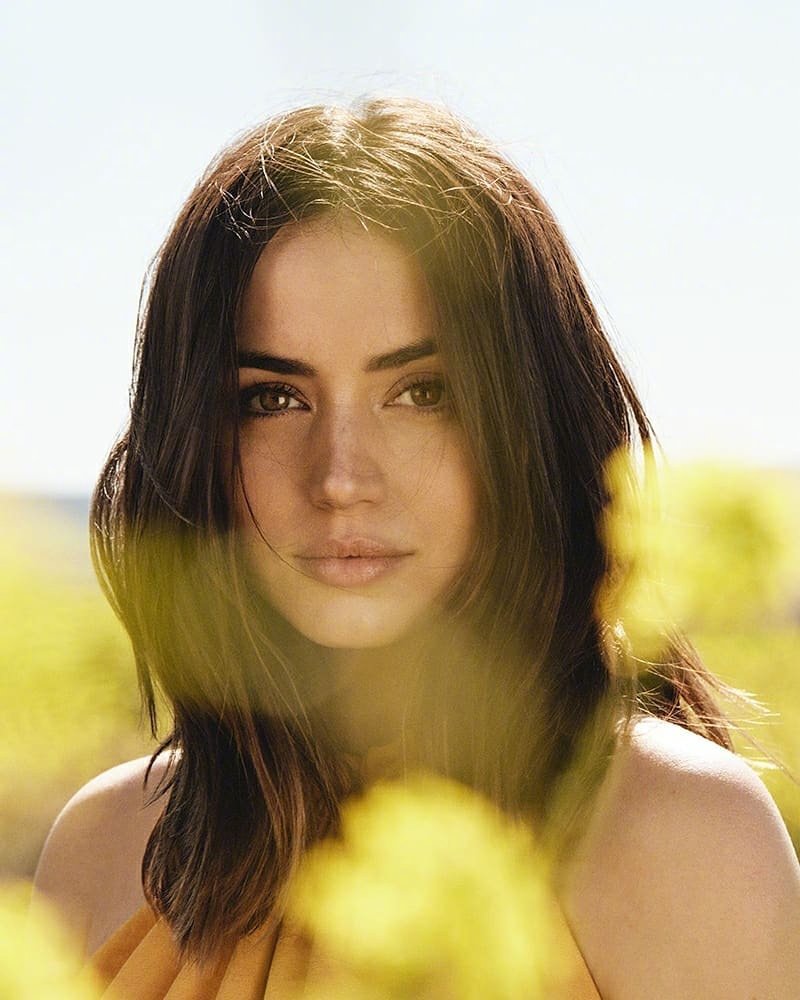 演员安娜·德·阿玛斯（Ana de Armas）出镜 El Corte Ingles 2020春夏