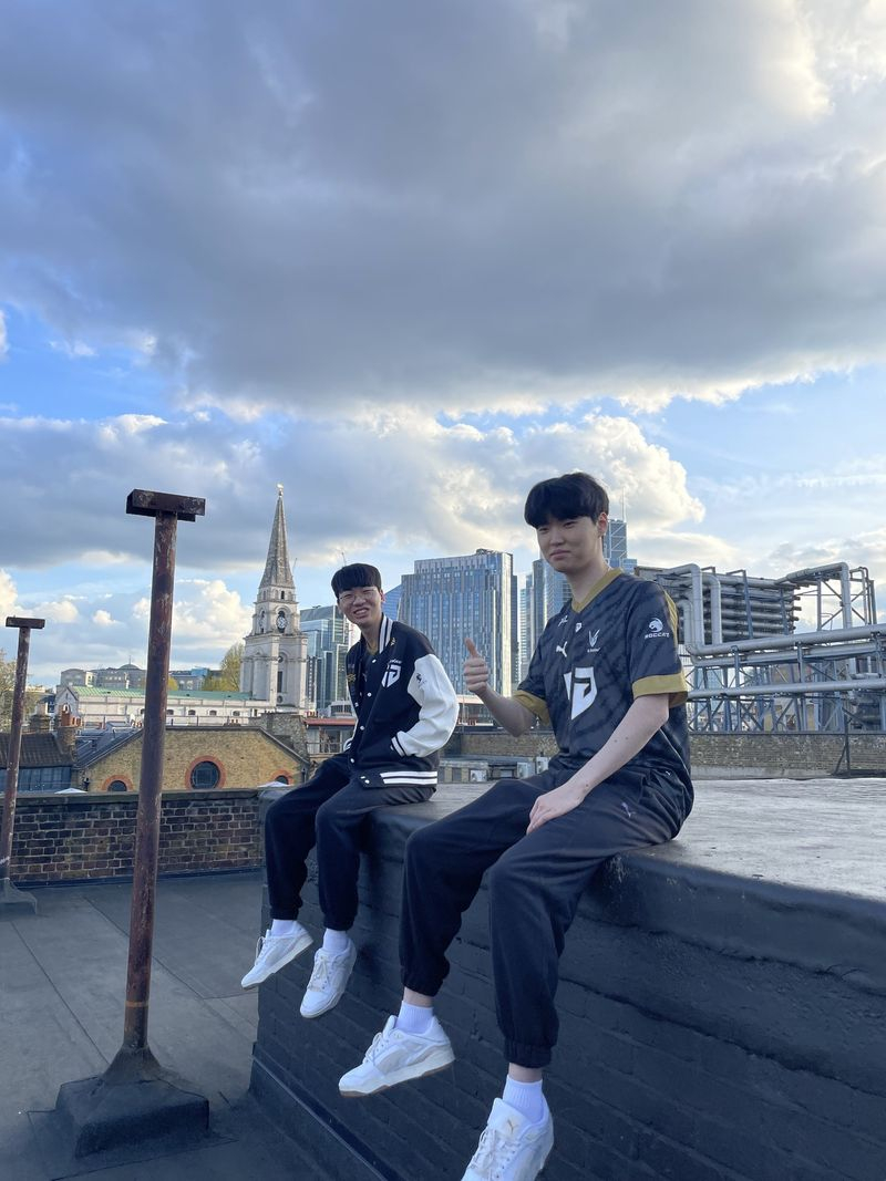 GEN选手抵达伦敦休整完毕，已开始拍摄MSI淘汰赛宣传片！__财经头条