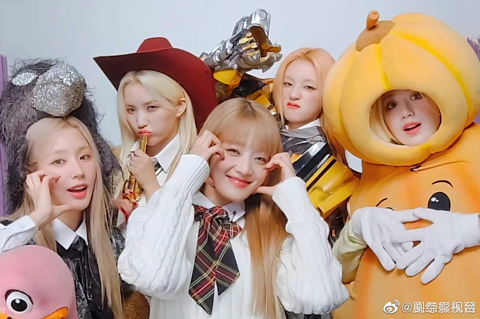 韩国女团（G）I-DLE人生四格照片来啦！