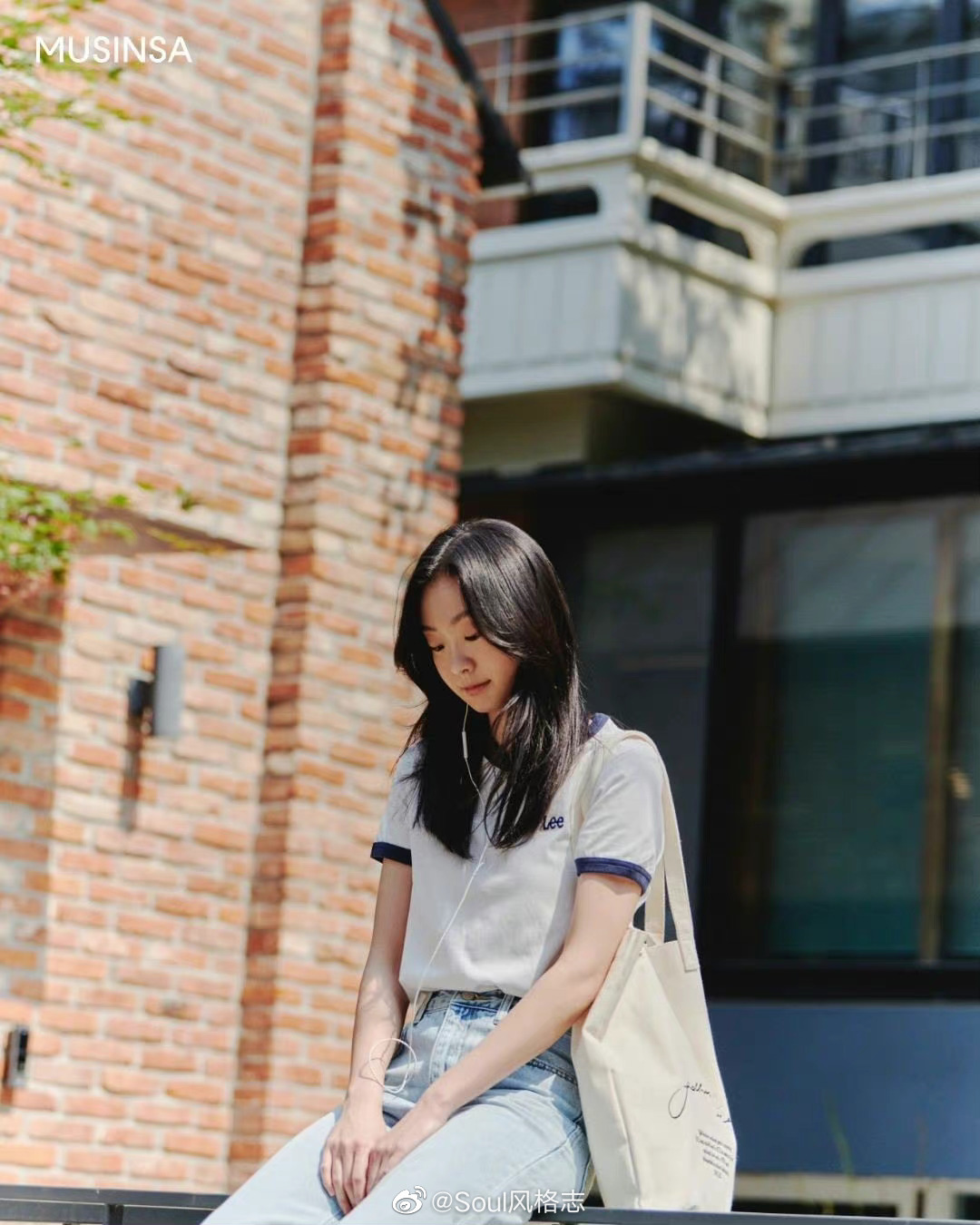 金多美为Musinsa拍摄的MV花絮图 悠闲惬意的舒适时光……__财经头条