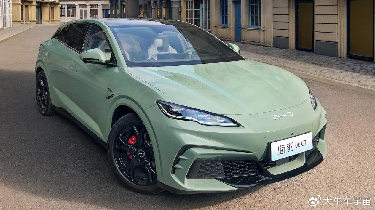 比亚迪海豹06GT，主打玩乐属性，确实挺“GT”-新浪汽车