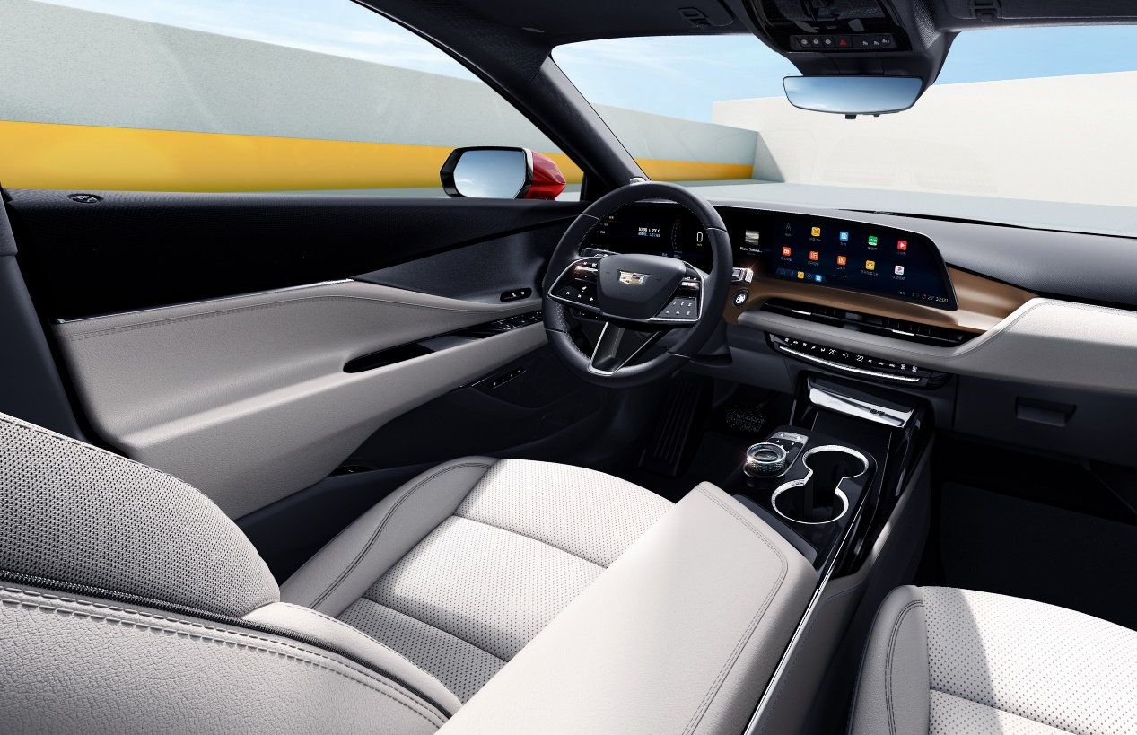 9K曲面屏+两种动力 凯迪拉克全新GT4上市 售21.97万元起-新浪汽车