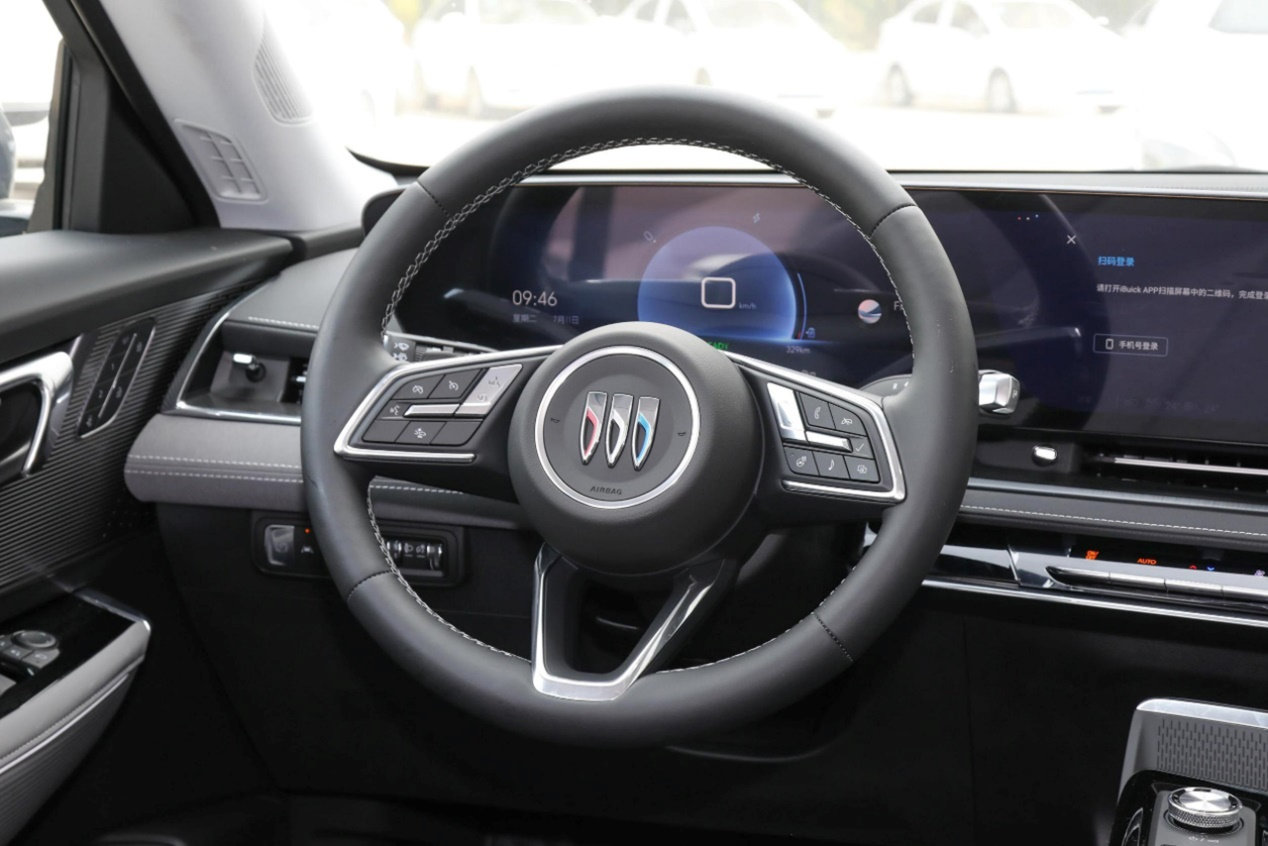 Z世代的第一台车 小鹏G6/别克E5/问界M5/Model Y 选谁合适？-新浪汽车