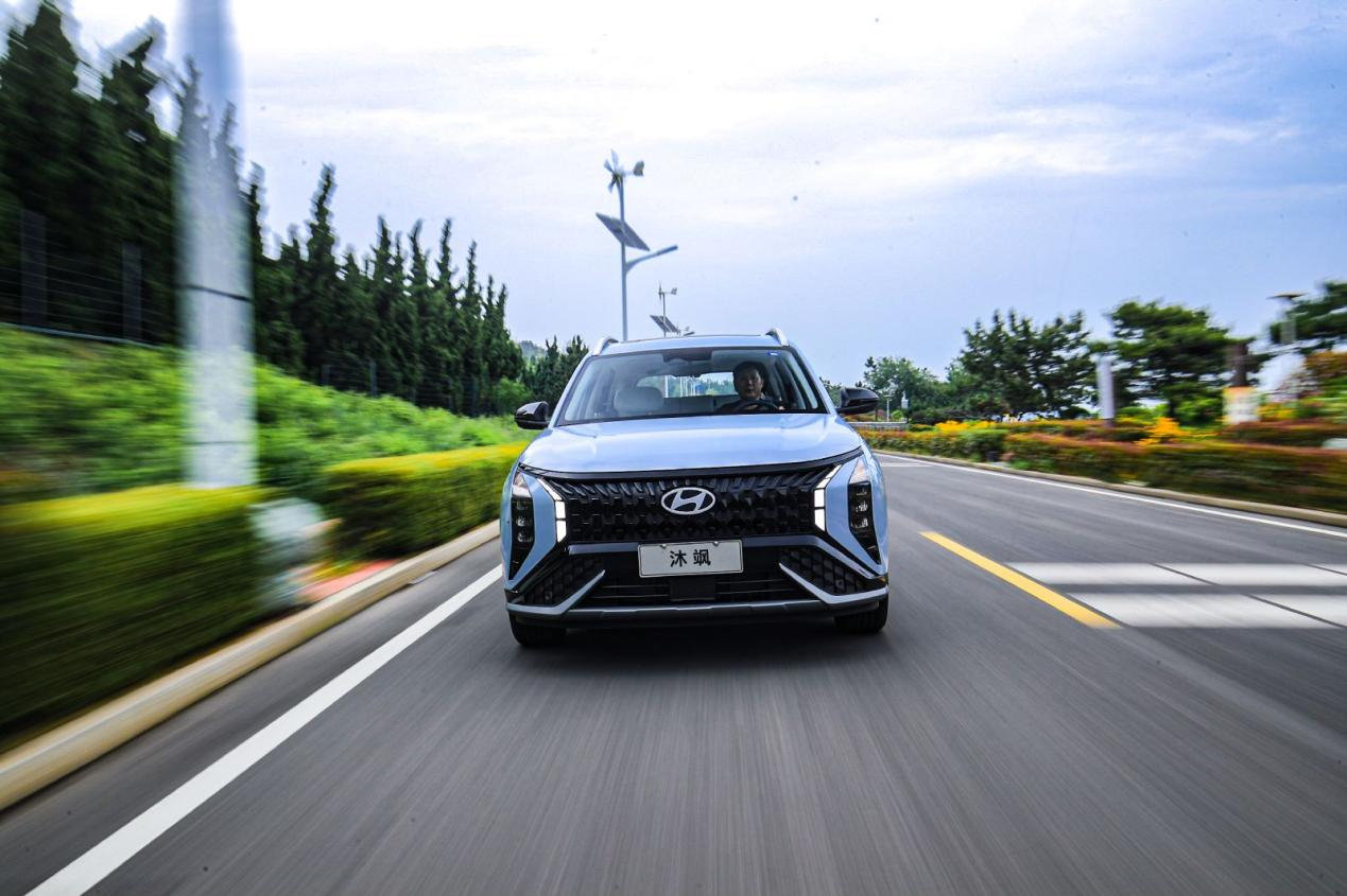 12万级合资SUV，北京现代ix35升级版 沐飒更值得买？-新浪汽车