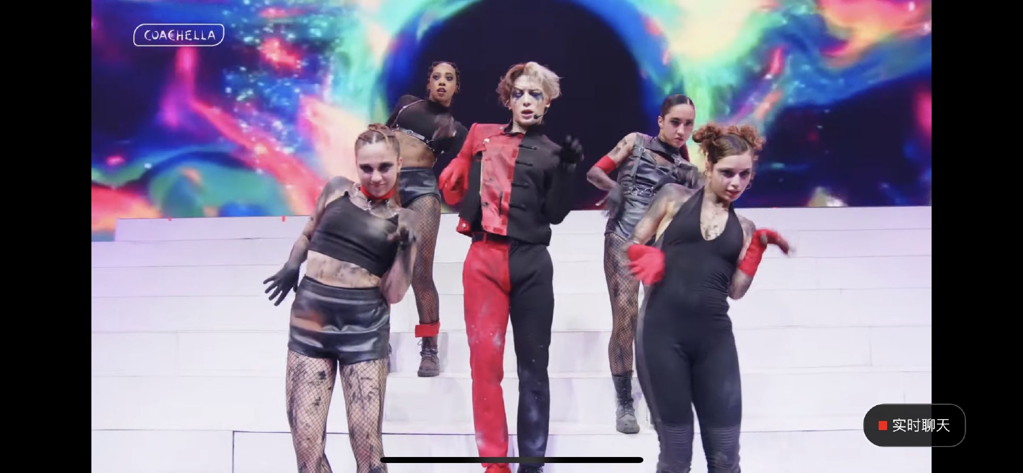 王嘉尔2023 Coachella 科切拉音乐节现场嗨疯了！__财经头条