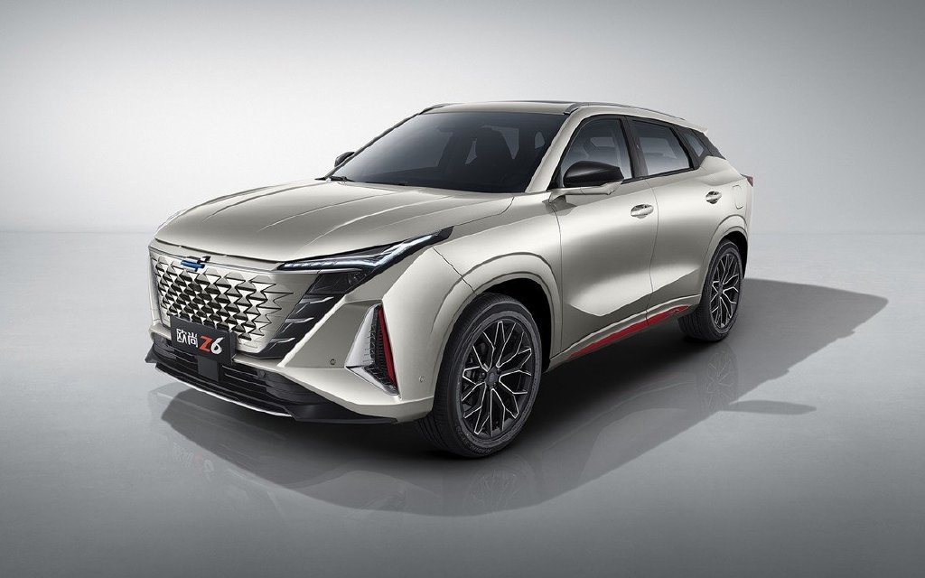 零百加速6.67秒！欧尚Z6蓝鲸2.0T上市 限时尝鲜价12.09万起-新浪汽车