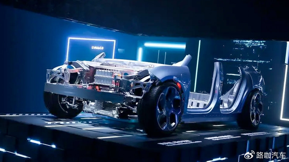 5分钟充电180km，吉利E8想把800V价格打进20万内？-新浪汽车