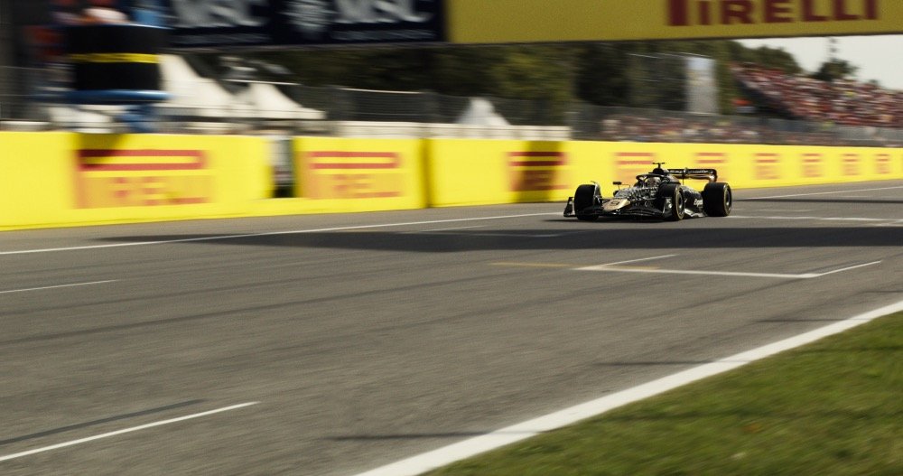 电影《F1：狂飙飞车》豆瓣炸裂开分8.5 刷新2025好莱坞电影纪录