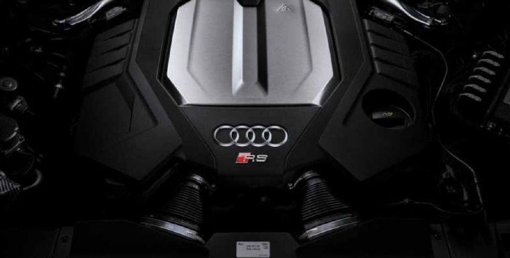 搭4.0T V8发动机，百公里加速3.4秒，新款奥迪RS7 Performance发布-新浪汽车