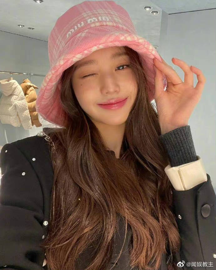 张元英ins晒逛街自拍 ，好米好可爱啊__财经头条