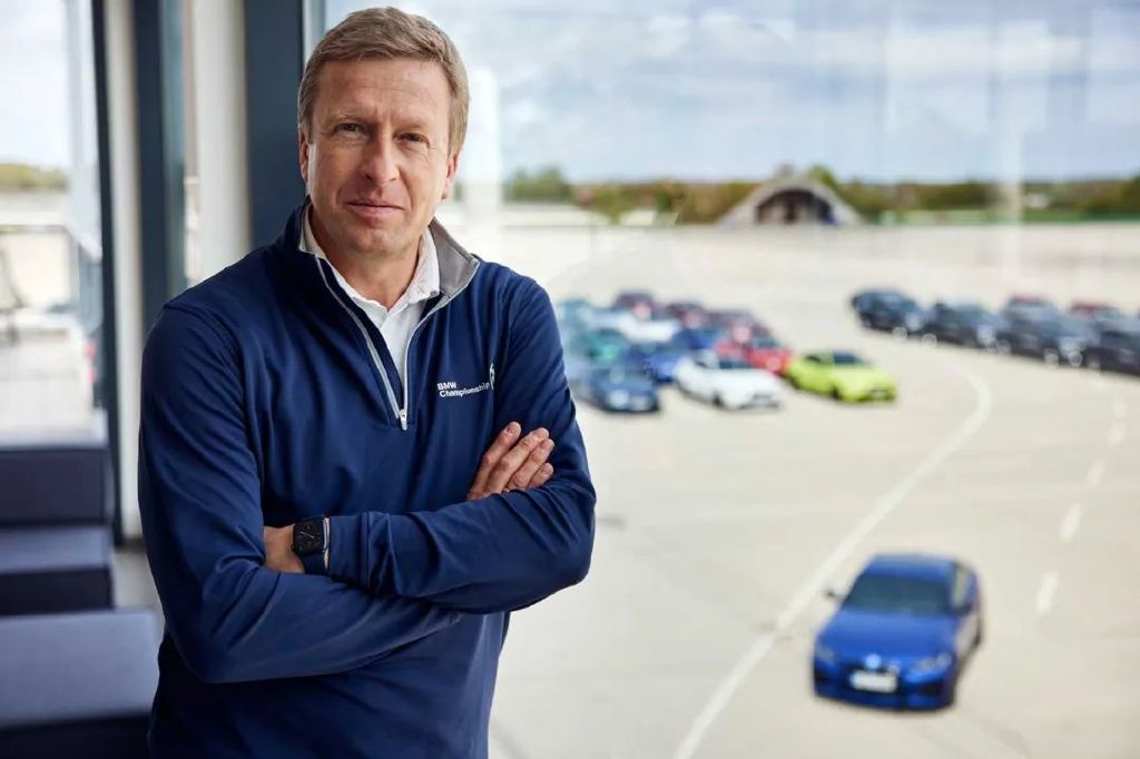 宝马CEO：不会放弃售价较便宜的细分市场，奔驰则说…