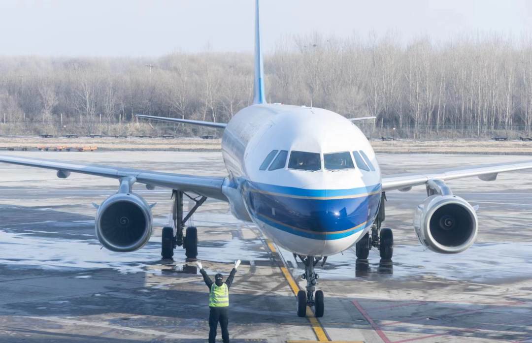 南航CZ682抵达沈阳！全面放开入境限制后沈阳首个入境航班|春运|班次|航班_新浪新闻