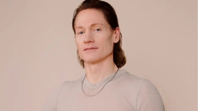 美国科技大亨要“重回18岁”，每年花上千万元保养还自律，有用了吗|美国科技|布莱恩|大亨_新浪新闻