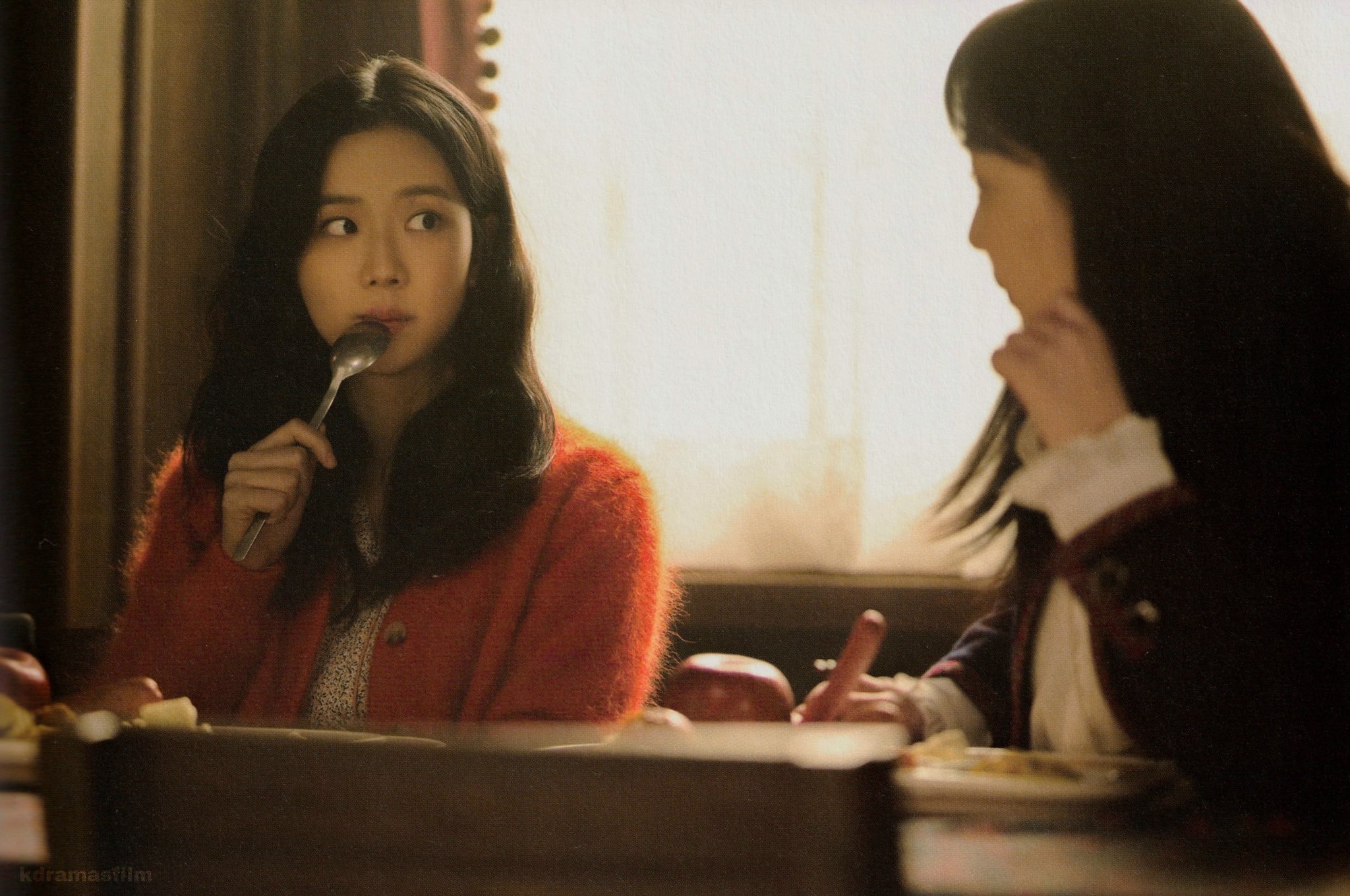 Jisoo｜雪滴花OST专辑扫图__财经头条