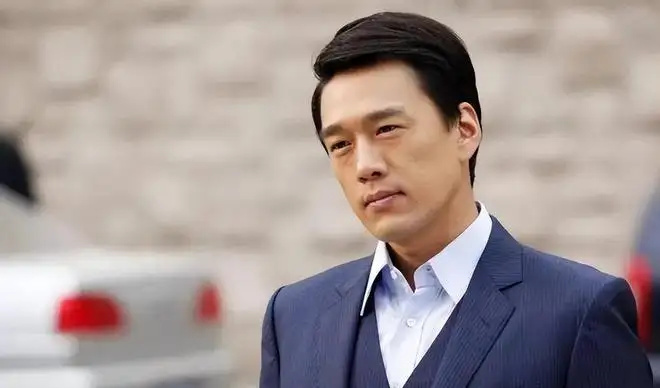 在内娱发展最好的5位台湾男星，有人中年爆红，有人婚后放弃事业|霍建华|赵又廷|王耀庆_新浪新闻