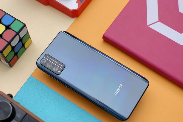 荣耀Play4T PRO评测：为年轻人打造的标杆级千元机！__财经头条