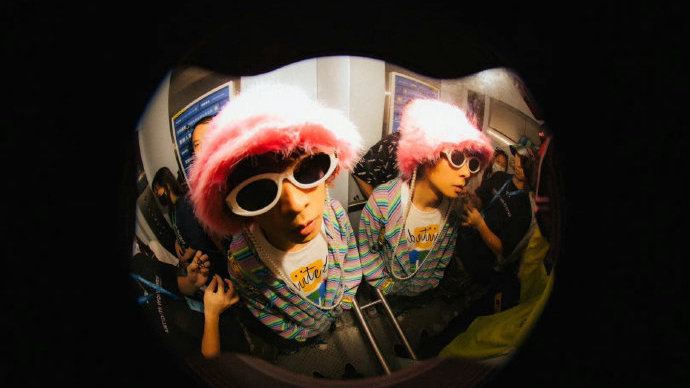 从《中国有嘻哈》到《中国说唱巅峰对决》，那个YOUNG BRIDGE从未改变|中国说唱巅峰对决|专辑|说唱_新浪新闻