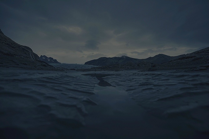 世界尽头与冷酷仙境 摄影人：Daniel Reuber__财经头条