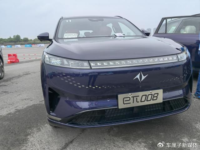 叫板L8单挑C16?东风奕派008动态试驾报告-新浪汽车