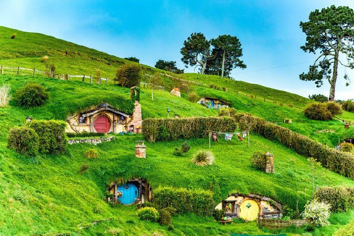 哈比人村又名霍比屯（Hobbiton）是玛塔玛塔镇(Matamata)的 《指环王
