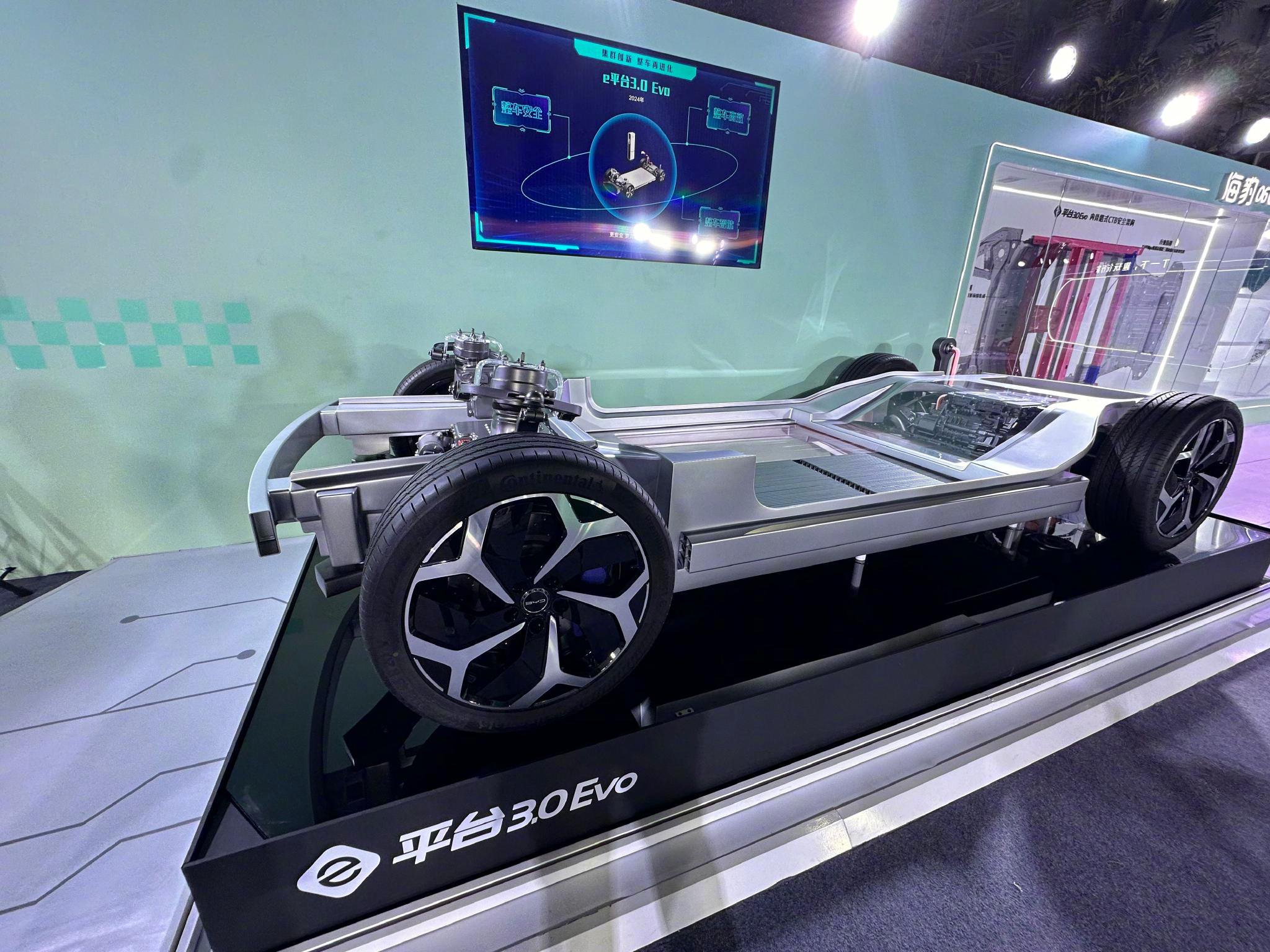 海豹06GT上市，基于比亚迪e平台3.0 Evo打造，性能出众，续航强劲。-新浪汽车