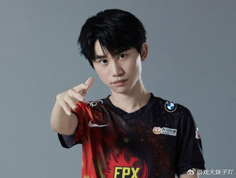 Doinb陷入两难境地，想复出要把别墅上交，不然就永远待在韩国