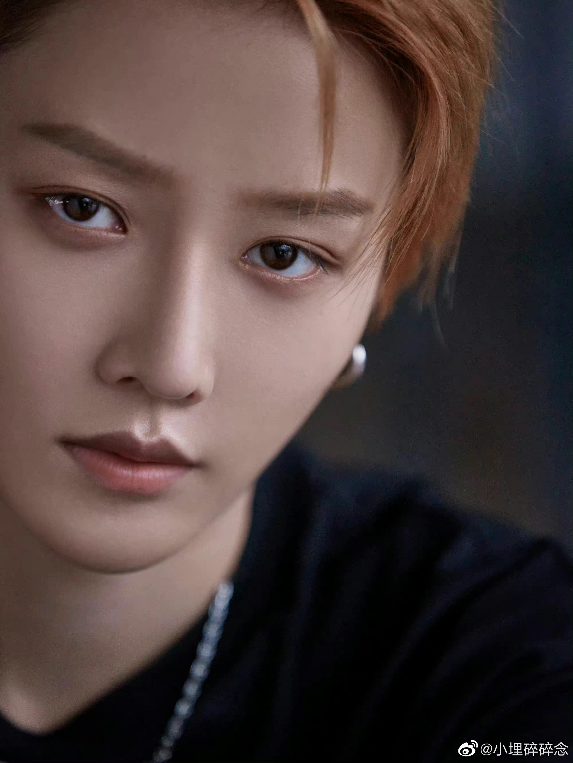 刘雨昕最新《这就是街舞5》舞台剧照~科技感与时尚感相结合……__财经头条