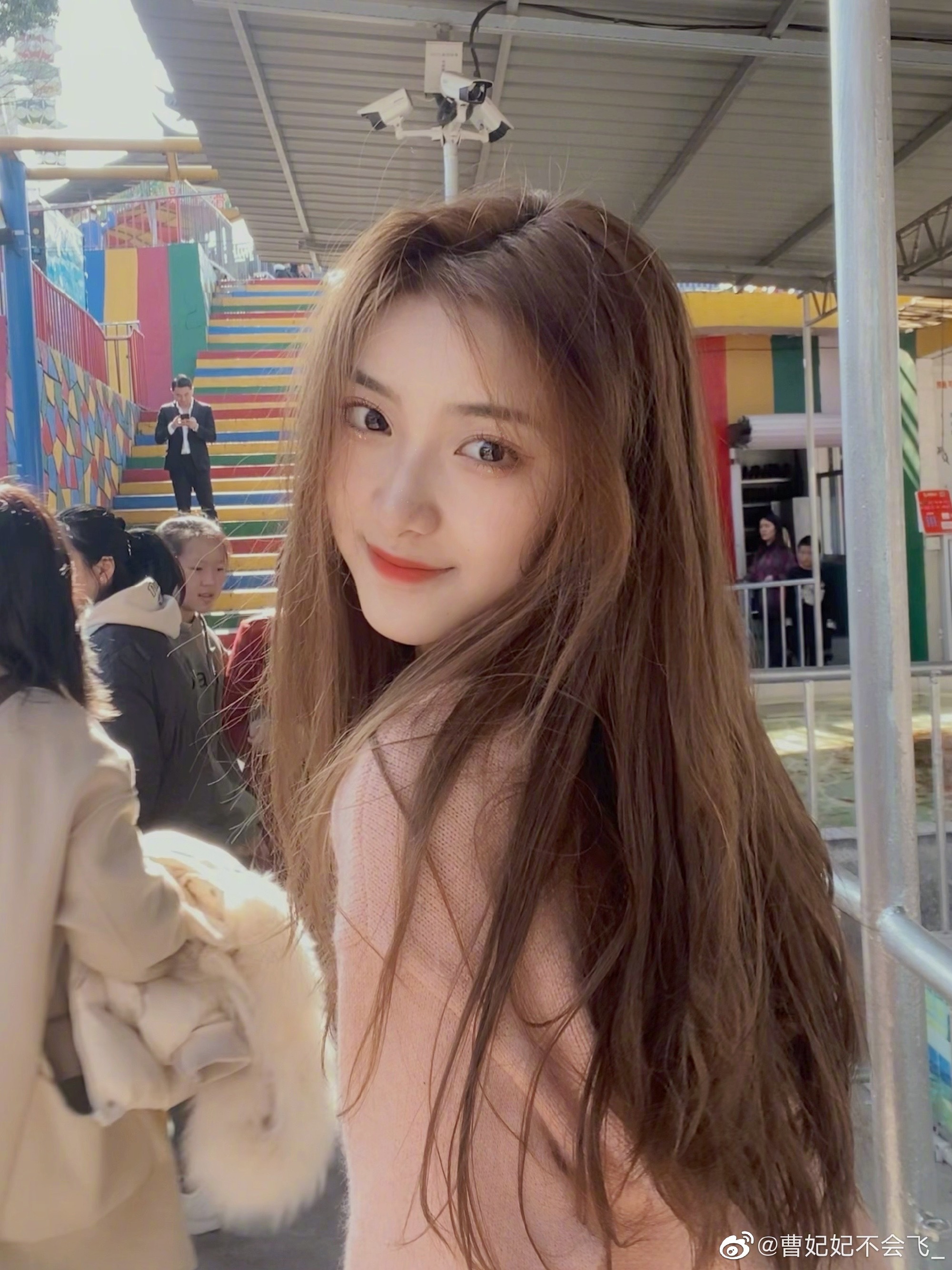 粉丝投稿：@曹妃妃不会飞_ 上戏20表本曹妃妃 身高165 体重42kg