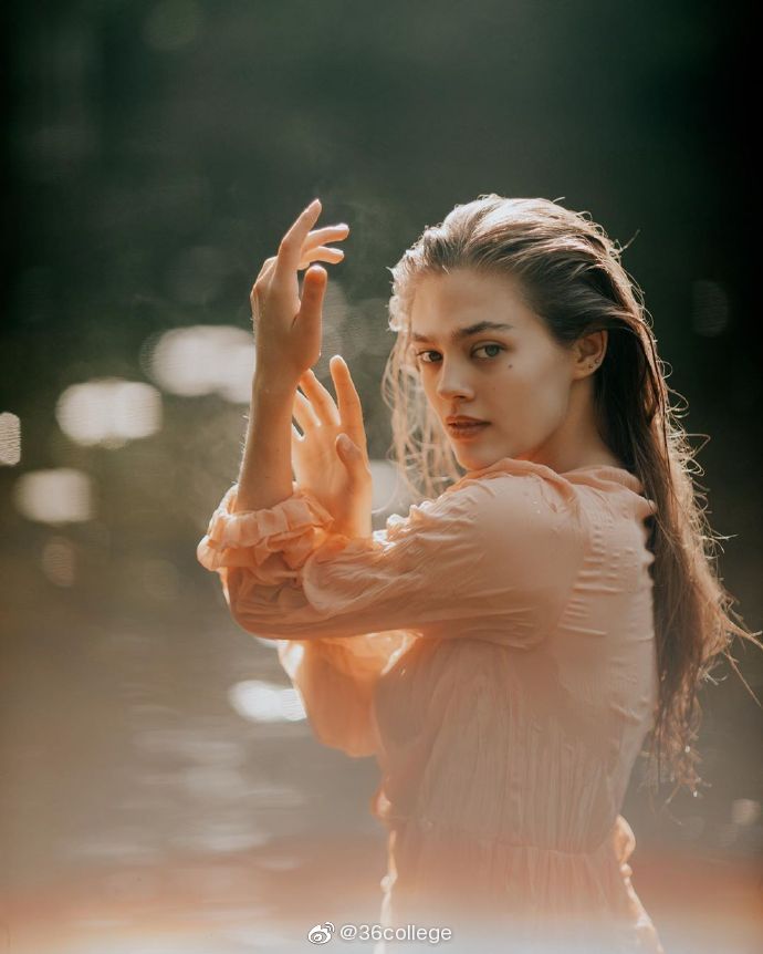 Alexandra Moskaleva by Xenie Zasetskaya