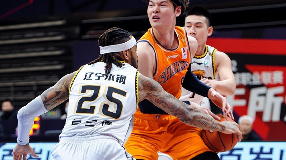 CBA新赛季20队（18）：21人“巨变”上海，有望挑战辽广权威|CBA|球队|篮板_新浪新闻