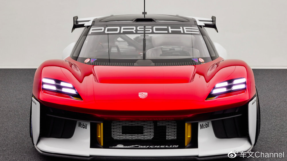 海外实拍保时捷Mission R，1088马力+能量回收，将于进博会亮相-新浪汽车