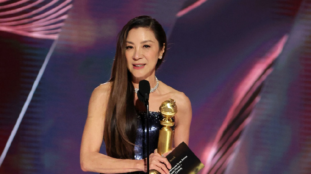 金球奖获奖名单出炉，杨紫琼与大魔王凯特夺影后，斯皮尔伯格再获奖|好莱坞|金球奖|小学风云_新浪新闻