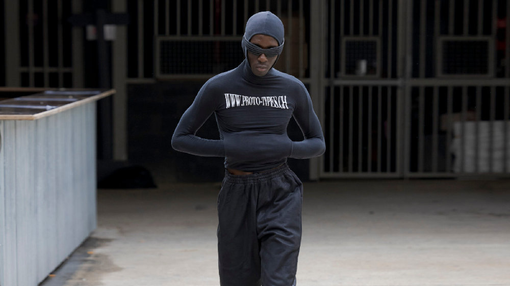 他们从来不做「新衣服」，却被 Ye 邀请加入 YEEZY 团队？|Instagram|服装|图案_新浪新闻