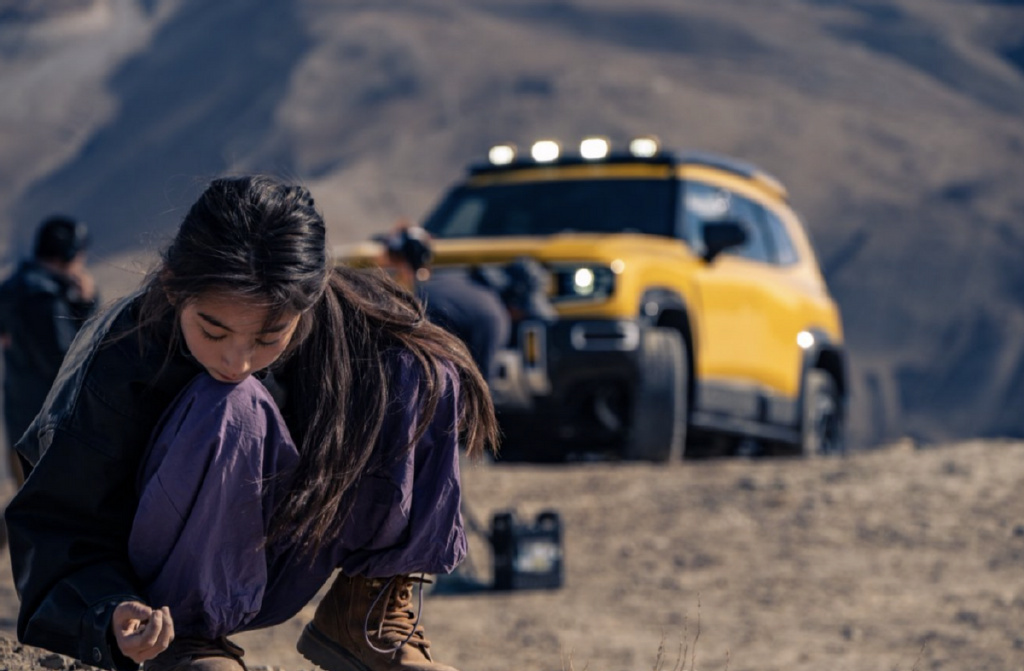 20万级方盒子SUV，深蓝G318和豹5谁更能硬控？-新浪汽车