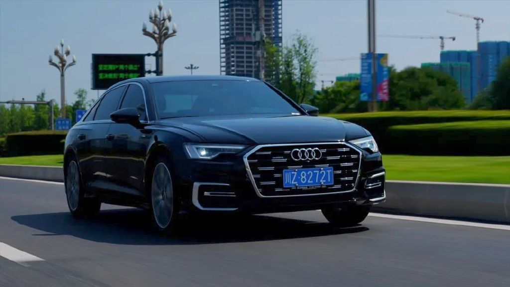 豪华行政“老钱”高配车型对决：40万选奥迪A6L还是沃尔沃S90？-新浪汽车