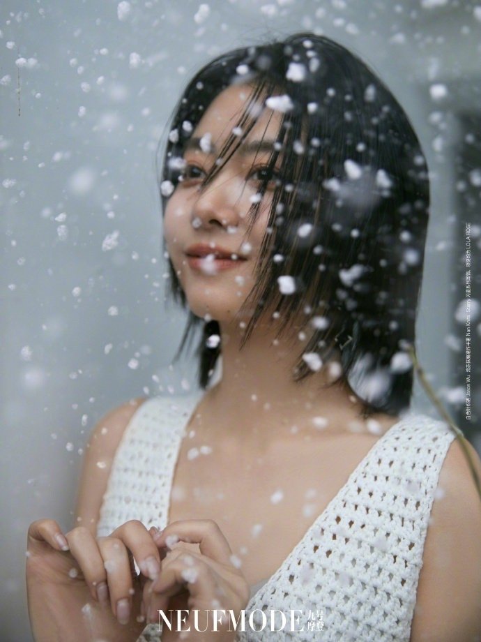 谭松韵 NeufMode九号摩登新刊封面大片__财经头条