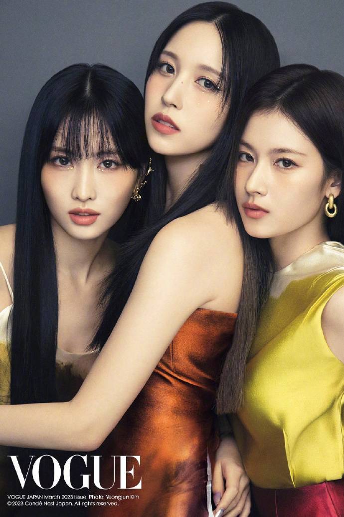 Vogue Japan March 2023 日本版三月开季刊封面大片