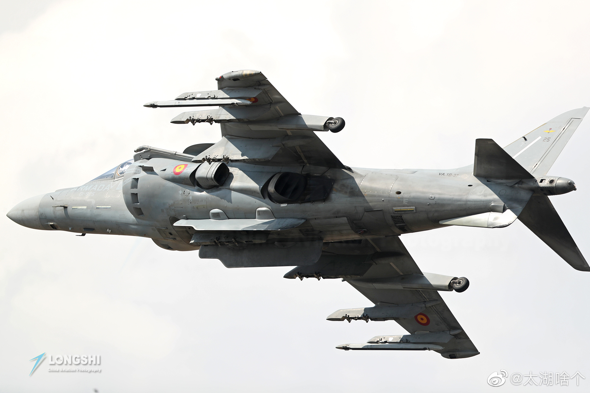 AV-8B并不具备超音速飞行能力……