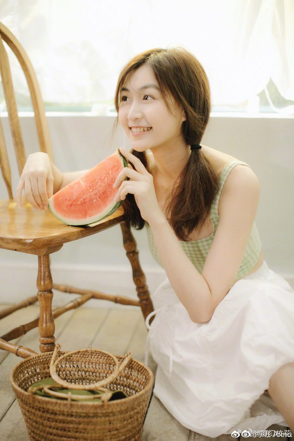 她叫司宇彤，95年，毕业于厦门大学，身高173cm，很有气质的女生