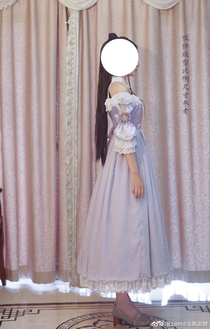 电阻：@Quaint-Lass卿灵 裙子：醉琼枝 style：中华风图透