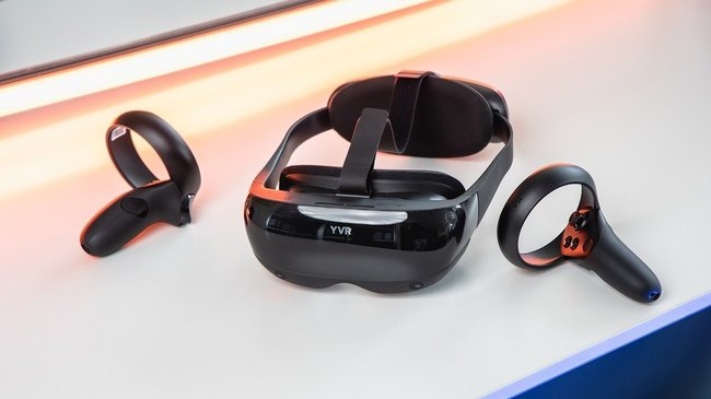 玩出梦想 YVR 2体验：这张入局元宇宙的门票 有点意思|菲涅尔|光学|手柄_新浪新闻