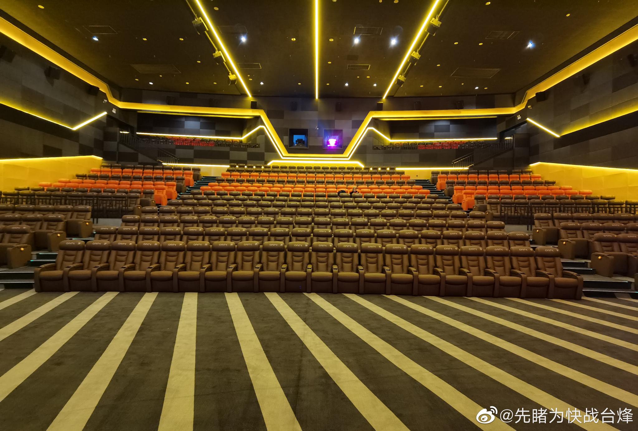 全球首家NEW CINITY影厅，进驻世纪金源的英嘉影城，双机，4k