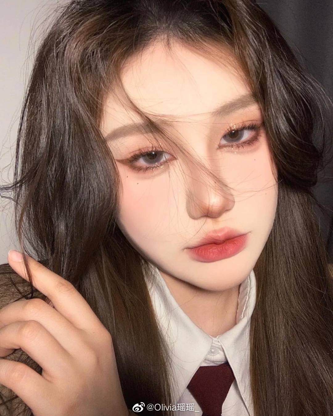 大地色yyds，非常好画的颜色，富家女消肿眼妆……