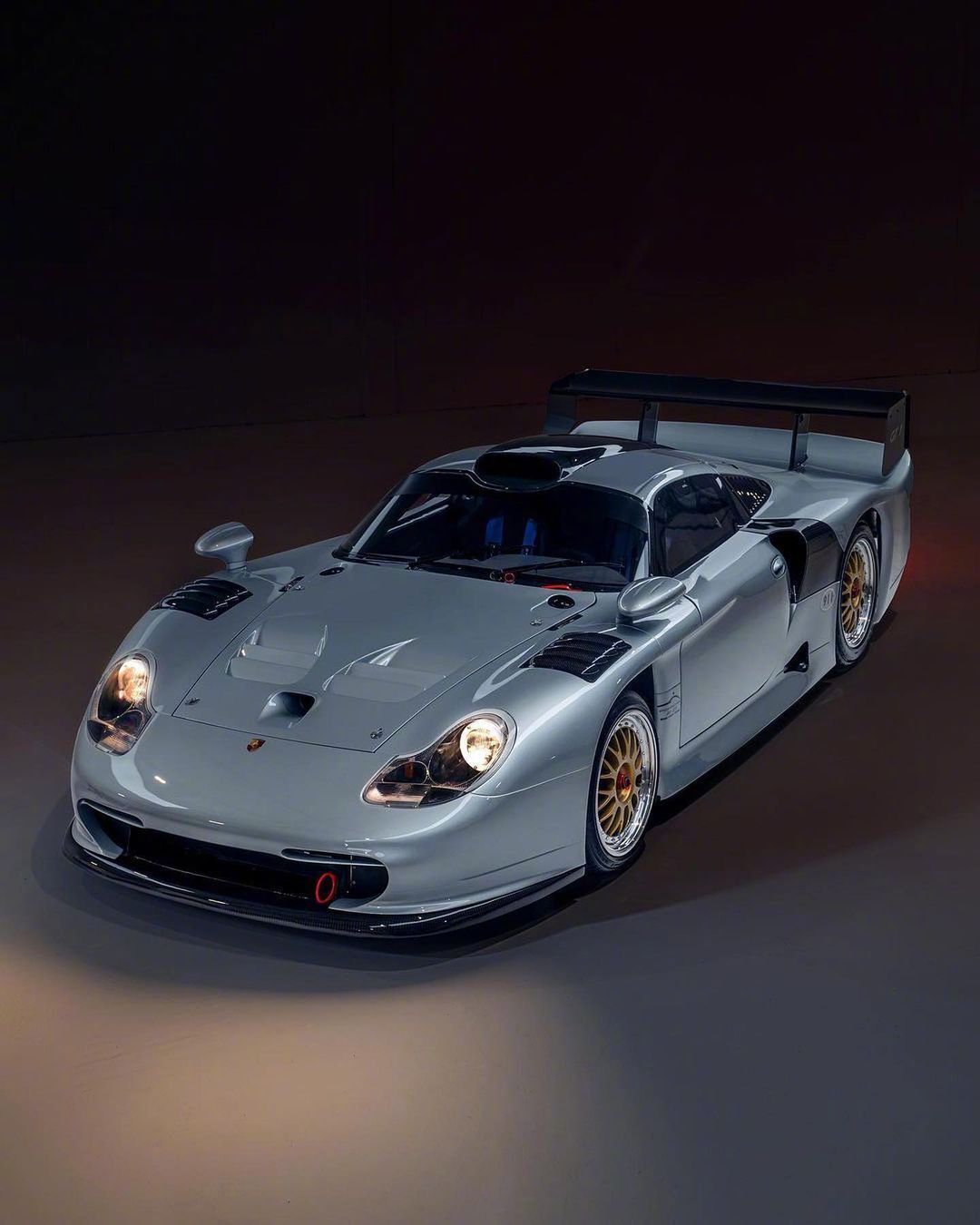 经典车之保时捷Porsche 911 GT1 Evolution