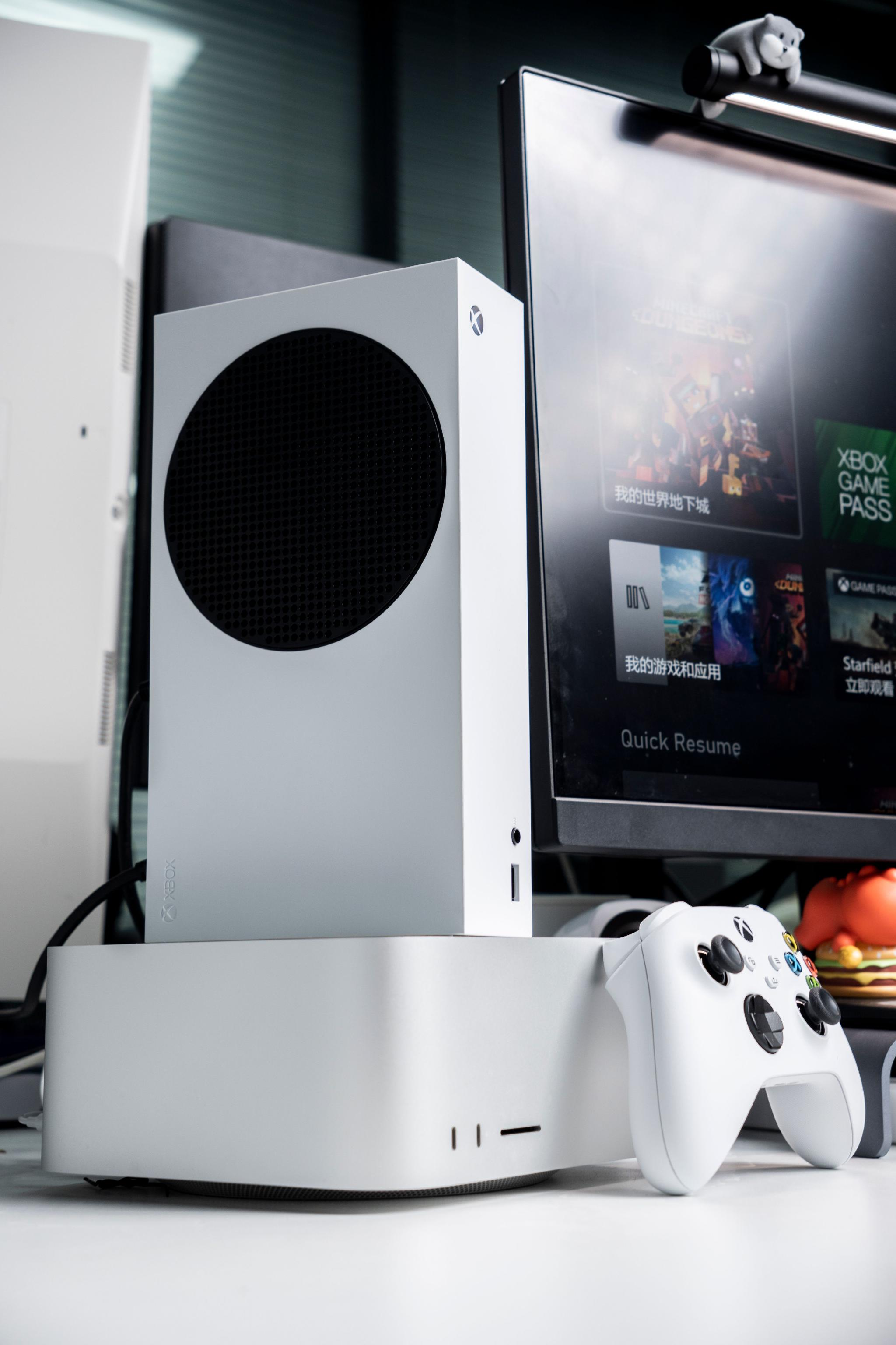工作室小伙伴买了一个Xbox Series S，办了个XGP订阅服务……|Xbox_新浪新闻
