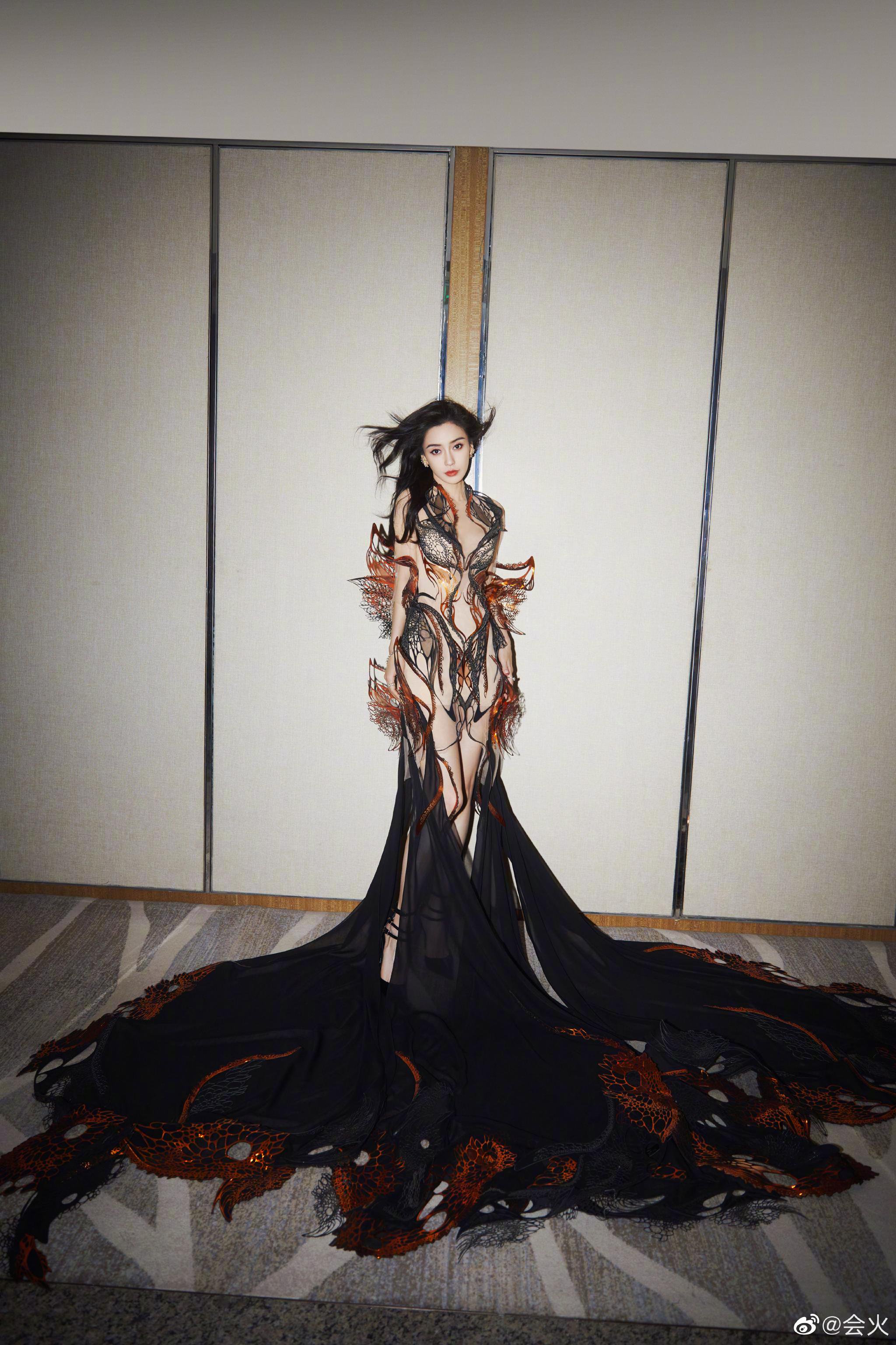 好美的未来“女战士”Angelababy|Angelababy_新浪新闻