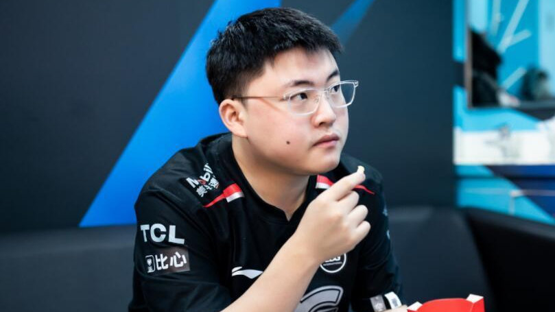 Uzi数据图公布，三方面低于平均水平，真算不上顶级AD|战队|季后赛|数据_新浪新闻