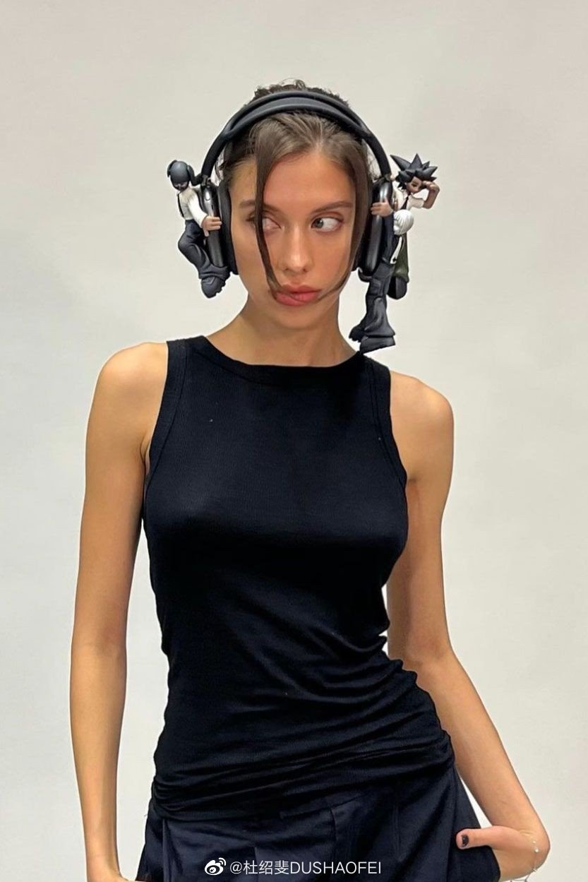 炸街必备！ 17 岁艺术家兼设计师 Offgod 携手 Gleb Kostin 推出……__财经头条