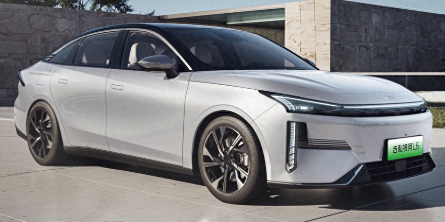 同级别要多花2万，吉利银河L6比秦PLUS-DMi更值吗？-新浪汽车