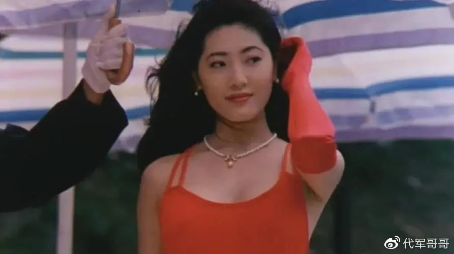 “最美潘金莲”杨思敏：19岁一炮而红，33岁后却沦落到卖拉面|杨思敏|潘金莲|麻美_新浪新闻